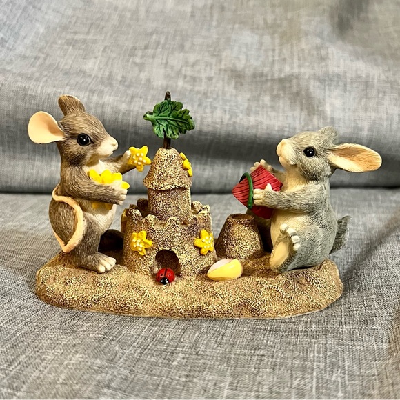 Charming Tails | Accents | Charming Tails Building Castles | Poshmark